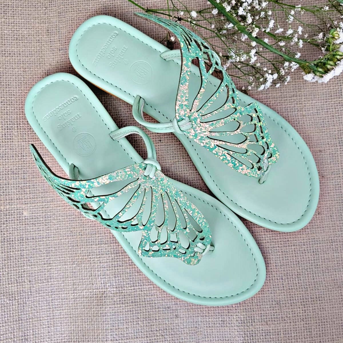 Bird Wing Green Sandal – irasoles